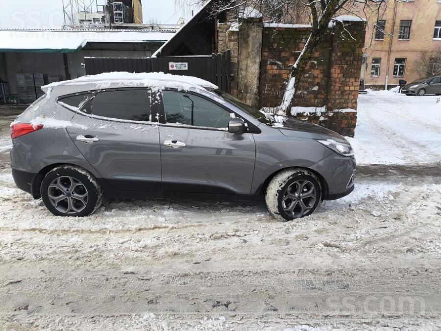 Hyundai ix35 2014 Rīga, ar dzinēja tilpumu 2.00 L un nobraukumu 134 tūkst. km par 8600 €, foto 8 vietnē AUTOMOTO.COM.LV