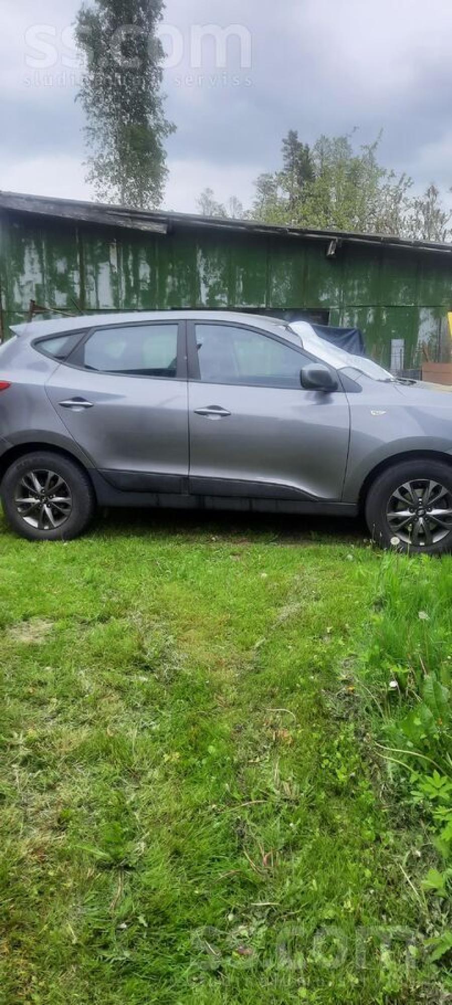 Hyundai ix35 2014 in Riga, with an engine capacity of 1.60 L and mileage of 60 thousand km for 11500 €, photo 4 on AUTOMOTO.COM.LV