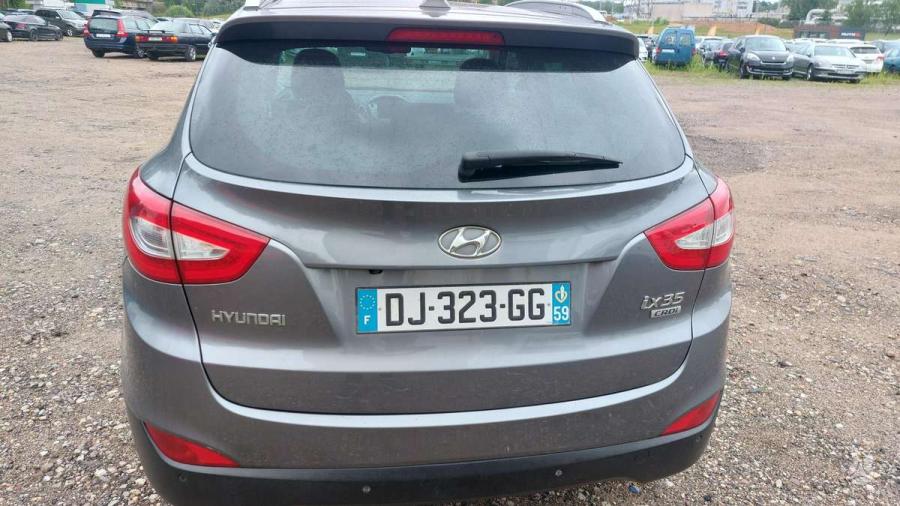 Hyundai ix35 2014 in Kaunas, with an engine capacity of 2.00 L and mileage of 171 thousand km for 7250 €, photo 6 on AUTOMOTO.COM.LV