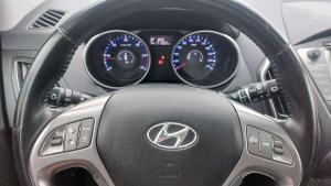Hyundai ix35 2014 in Kaunas, with an engine capacity of 2.00 L and mileage of 171 thousand km for 7250 €, photo 10 on AUTOMOTO.COM.LV