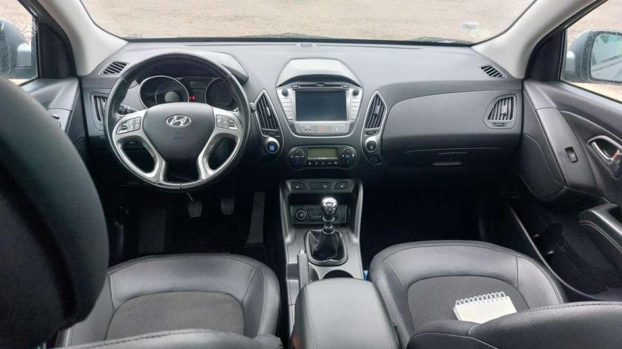 Hyundai ix35 2014 in Kaunas, with an engine capacity of 2.00 L and mileage of 171 thousand km for 7250 €, photo 12 on AUTOMOTO.COM.LV