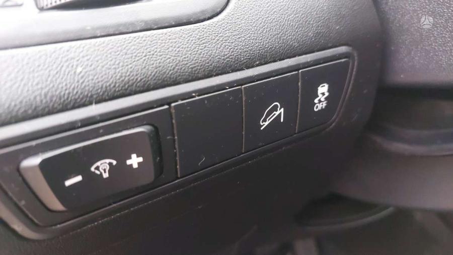 Hyundai ix35 2014 in Kaunas, with an engine capacity of 2.00 L and mileage of 171 thousand km for 7250 €, photo 19 on AUTOMOTO.COM.LV