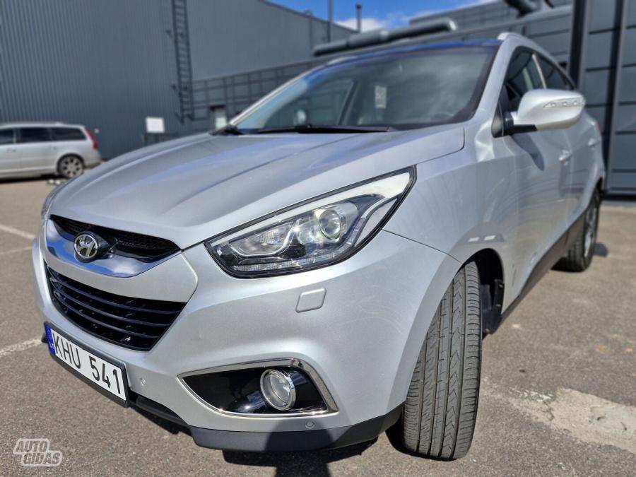 Hyundai ix35 2014 in Vilnius, with an engine capacity of 2.00 L and mileage of 163 thousand km for 7900 €, photo 1 on AUTOMOTO.COM.LV