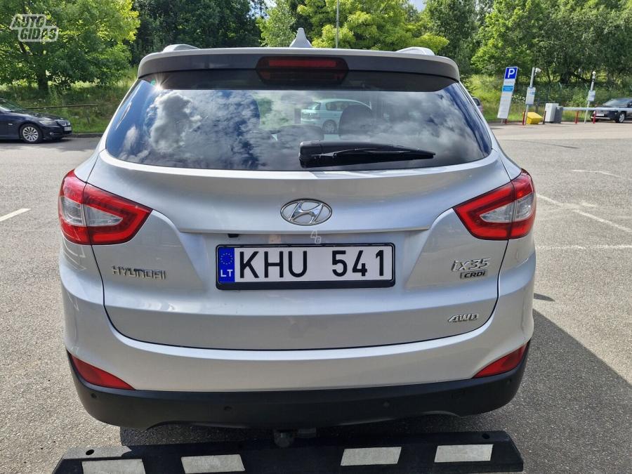 Hyundai ix35 2014 in Vilnius, with an engine capacity of 2.00 L and mileage of 163 thousand km for 7900 €, photo 6 on AUTOMOTO.COM.LV