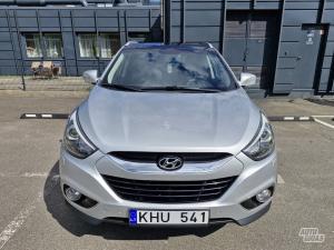 Hyundai ix35 2014 in Vilnius, with an engine capacity of 2.00 L and mileage of 163 thousand km for 7900 €, photo 9 on AUTOMOTO.COM.LV