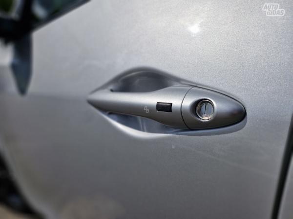 Hyundai ix35 2014 in Vilnius, with an engine capacity of 2.00 L and mileage of 163 thousand km for 7900 €, photo 9 on AUTOMOTO.COM.LV