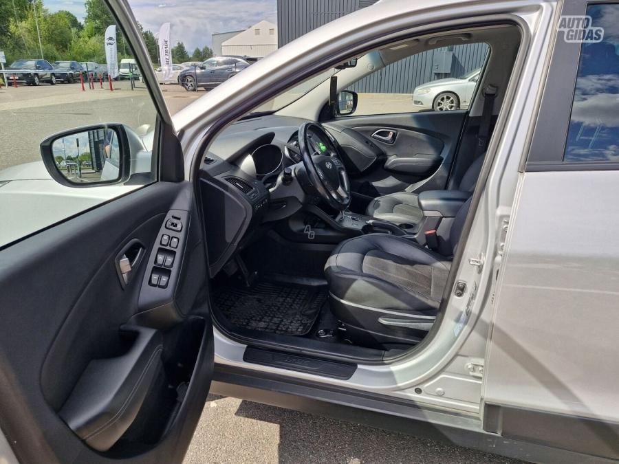 Hyundai ix35 2014 in Vilnius, with an engine capacity of 2.00 L and mileage of 163 thousand km for 7900 €, photo 14 on AUTOMOTO.COM.LV
