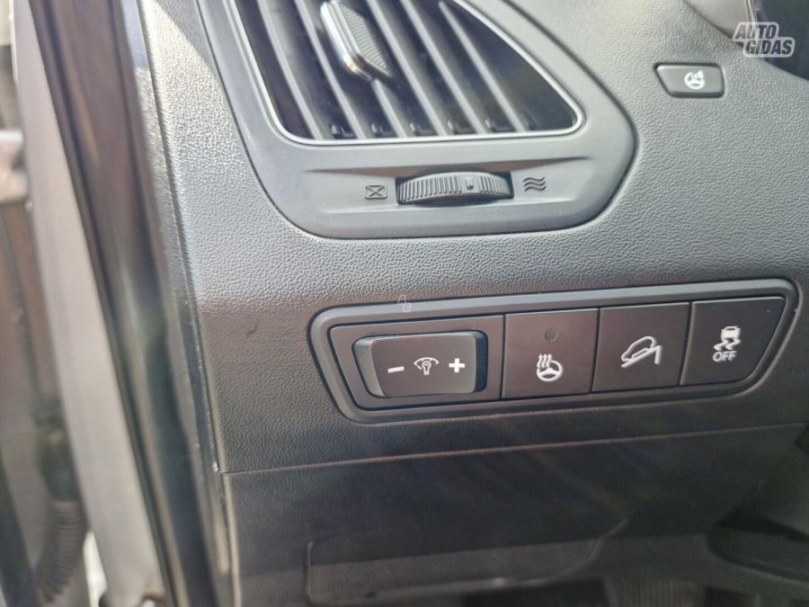 Hyundai ix35 2014 in Vilnius, with an engine capacity of 2.00 L and mileage of 163 thousand km for 7900 €, photo 18 on AUTOMOTO.COM.LV