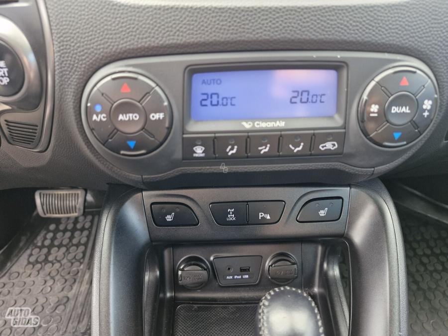 Hyundai ix35 2014 in Vilnius, with an engine capacity of 2.00 L and mileage of 163 thousand km for 7900 €, photo 19 on AUTOMOTO.COM.LV