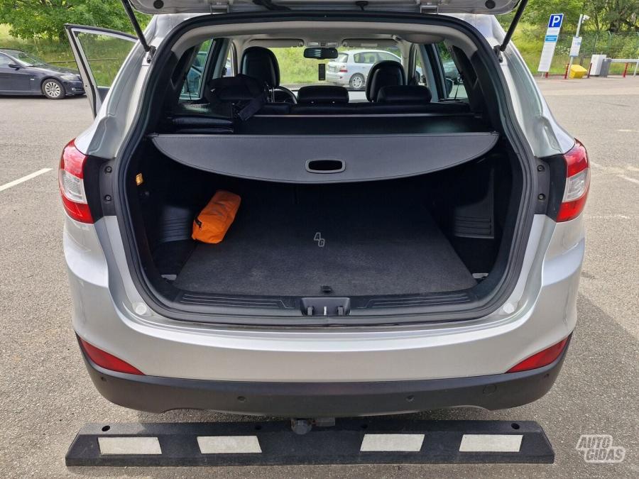 Hyundai ix35 2014 in Vilnius, with an engine capacity of 2.00 L and mileage of 163 thousand km for 7900 €, photo 23 on AUTOMOTO.COM.LV