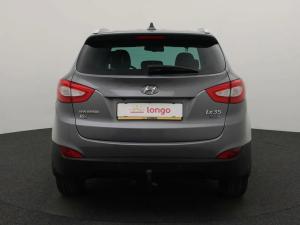 Hyundai ix35 2015 in Vilnius, with an engine capacity of 1.60 L and mileage of 160 thousand km for 10399 €, photo 5 on AUTOMOTO.COM.LV