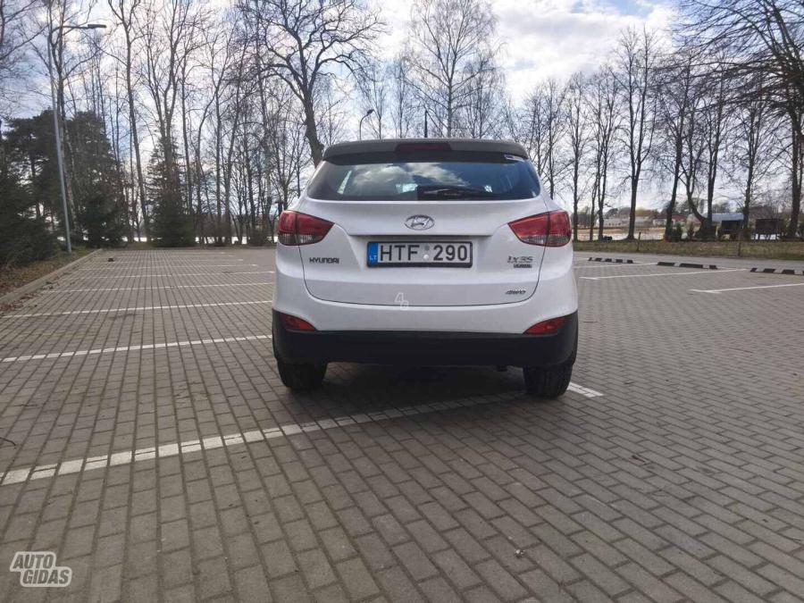 Hyundai ix35 2015 Šauļi, ar dzinēja tilpumu 2.00 L un nobraukumu 131 tūkst. km par 7999 €, foto 10 vietnē AUTOMOTO.COM.LV