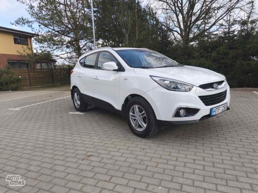 Hyundai ix35 2015 Šauļi, ar dzinēja tilpumu 2.00 L un nobraukumu 131 tūkst. km par 7999 €, foto 11 vietnē AUTOMOTO.COM.LV