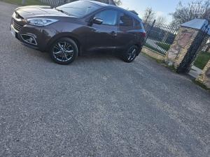Hyundai ix35 2015 in Kaunas, with an engine capacity of 2.00 L and mileage of 217 thousand km for 6850 €, photo 3 on AUTOMOTO.COM.LV