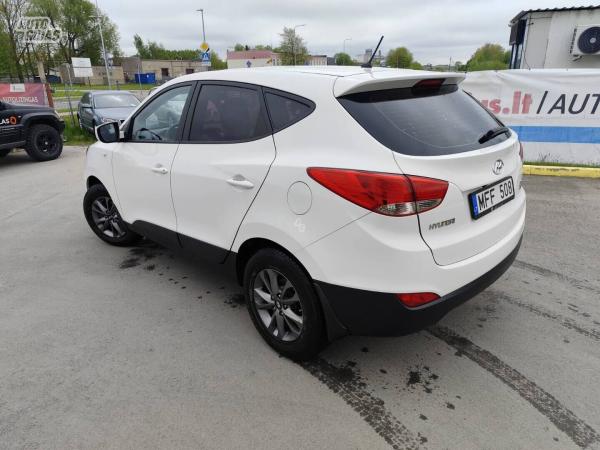 Hyundai ix35 2015 in Kretinga, with an engine capacity of 1.70 L and mileage of 234 thousand km for 7600 €, photo 7 on AUTOMOTO.COM.LV