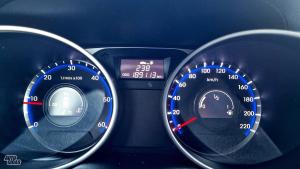 Hyundai ix35 2015 in Kretinga, with an engine capacity of 2.00 L and mileage of 189 thousand km for 7650 €, photo 23 on AUTOMOTO.COM.LV