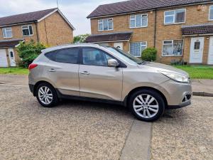 Grey Hyundai ix35 2010 in Siauliai, with an engine capacity of 2.00 L and mileage of 155 thousand km for 2299 €, photo 5 on AUTOMOTO.COM.LV