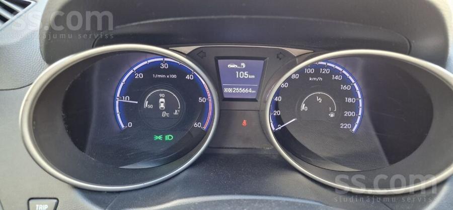 Grey Hyundai ix35 2010 in Riga, with an engine capacity of 2.00 L and mileage of 255 thousand km for 5995 €, photo 17 on AUTOMOTO.COM.LV