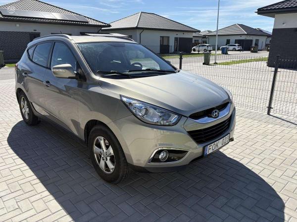 Pelēks Hyundai ix35 2010 Kauņa, ar dzinēja tilpumu 2.00 L un nobraukumu 254 tūkst. km par 4190 €, foto 1 vietnē AUTOMOTO.COM.LV