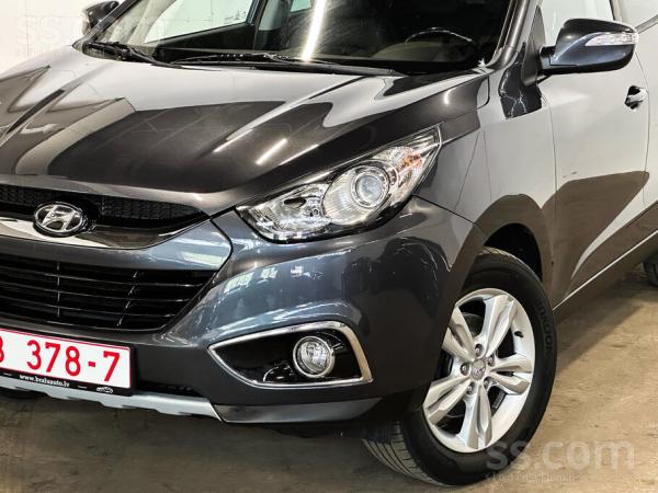Pelēks Hyundai ix35 2010 Jūrmala, ar dzinēja tilpumu 2.00 L un nobraukumu 283 tūkst. km par 6990 €, foto 2 vietnē AUTOMOTO.COM.LV