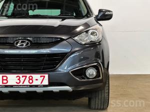 Grey Hyundai ix35 2010 in Jurmala, with an engine capacity of 2.00 L and mileage of 283 thousand km for 6990 €, photo 7 on AUTOMOTO.COM.LV