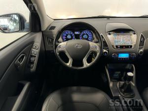 Grey Hyundai ix35 2010 in Jurmala, with an engine capacity of 2.00 L and mileage of 283 thousand km for 6990 €, photo 17 on AUTOMOTO.COM.LV