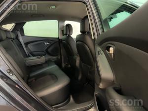 Grey Hyundai ix35 2010 in Jurmala, with an engine capacity of 2.00 L and mileage of 283 thousand km for 6990 €, photo 22 on AUTOMOTO.COM.LV