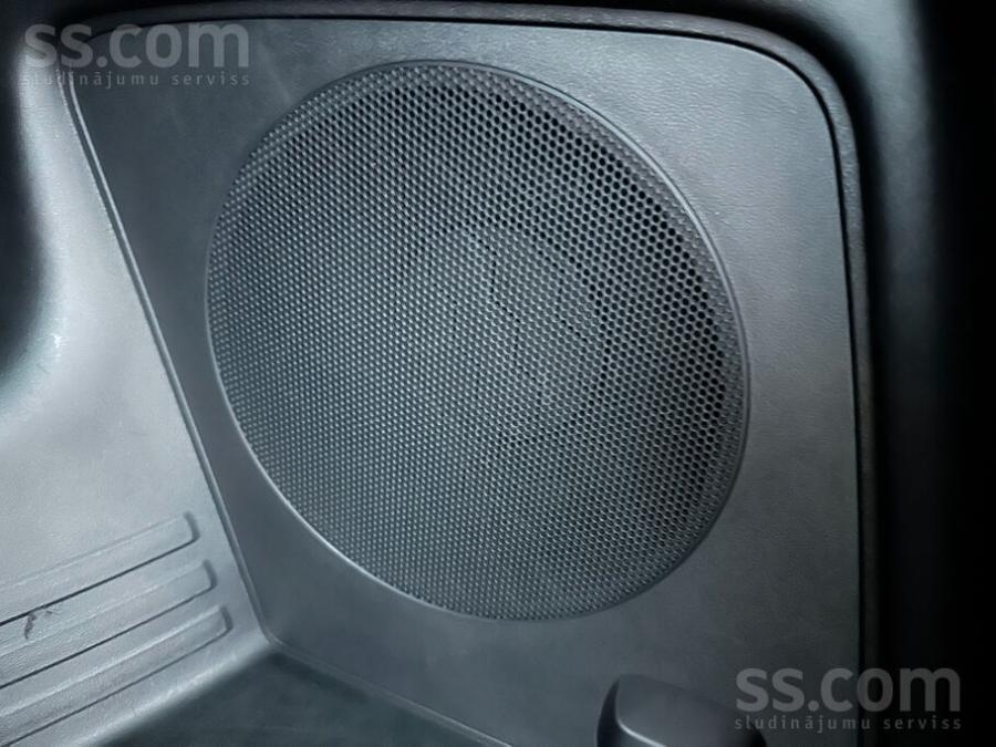 Grey Hyundai ix35 2010 in Jurmala, with an engine capacity of 2.00 L and mileage of 283 thousand km for 6990 €, photo 31 on AUTOMOTO.COM.LV