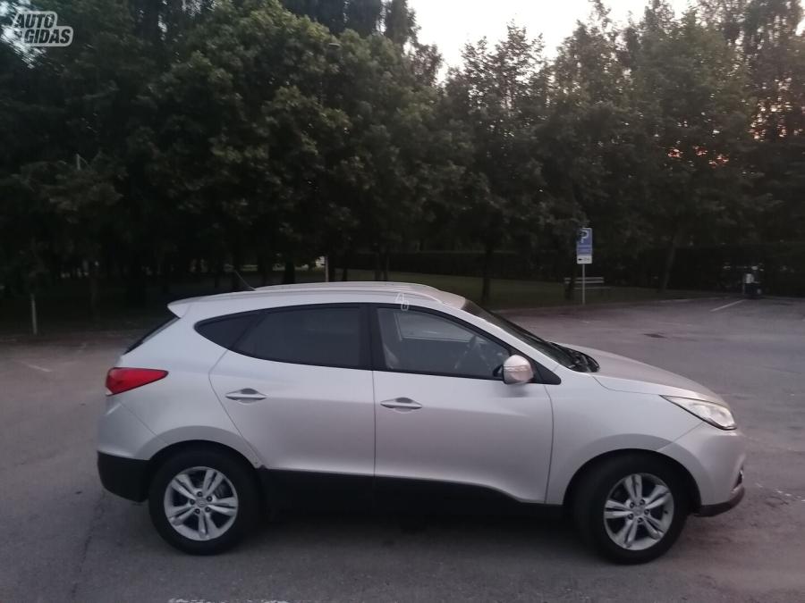 Pelēks Hyundai ix35 2010 Telšiai, ar dzinēja tilpumu 2.00 L un nobraukumu 260 tūkst. km par 4750 €, foto 7 vietnē AUTOMOTO.COM.LV