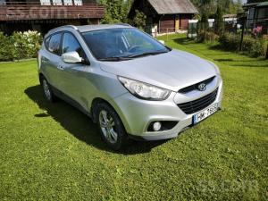 Pelēks Hyundai ix35 2010 Rīga, ar dzinēja tilpumu 2.00 L un nobraukumu 255 tūkst. km par 4500 €, foto 5 vietnē AUTOMOTO.COM.LV