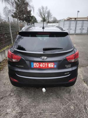 Pelēks Hyundai ix35 2011 Panevēža, ar dzinēja tilpumu 2.00 L un nobraukumu 290 tūkst. km par 4900 €, foto 5 vietnē AUTOMOTO.COM.LV