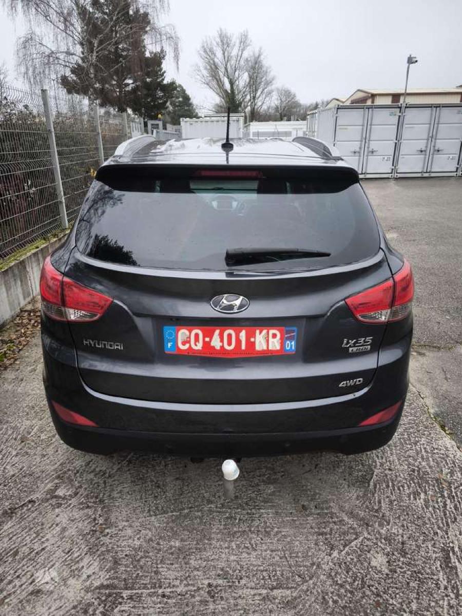 Pelēks Hyundai ix35 2011 Panevēža, ar dzinēja tilpumu 2.00 L un nobraukumu 290 tūkst. km par 4900 €, foto 5 vietnē AUTOMOTO.COM.LV
