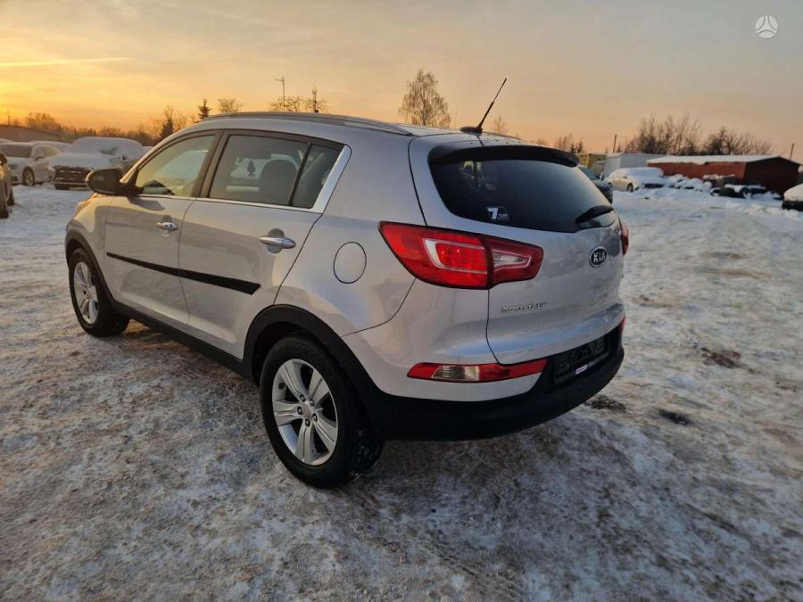 Pelēks Hyundai ix35 2011 Ukmergė, ar dzinēja tilpumu 1.69 L un nobraukumu 260 tūkst. km par 5850 €, foto 7 vietnē AUTOMOTO.COM.LV