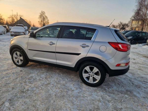 Pelēks Hyundai ix35 2011 Ukmergė, ar dzinēja tilpumu 1.69 L un nobraukumu 260 tūkst. km par 5850 €, foto 8 vietnē AUTOMOTO.COM.LV