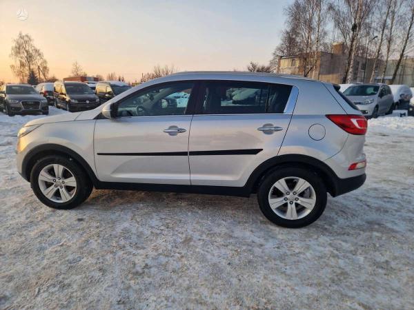 Pelēks Hyundai ix35 2011 Ukmergė, ar dzinēja tilpumu 1.69 L un nobraukumu 260 tūkst. km par 5850 €, foto 9 vietnē AUTOMOTO.COM.LV