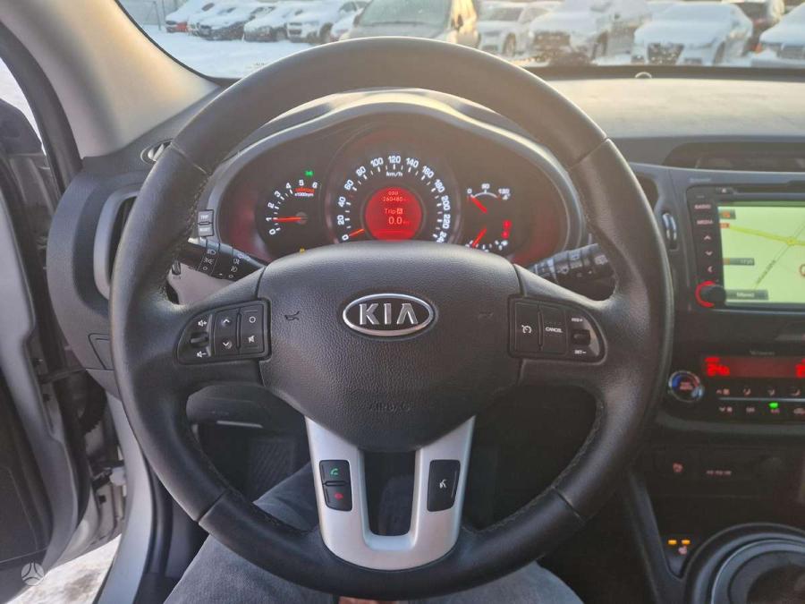 Pelēks Hyundai ix35 2011 Ukmergė, ar dzinēja tilpumu 1.69 L un nobraukumu 260 tūkst. km par 5850 €, foto 31 vietnē AUTOMOTO.COM.LV