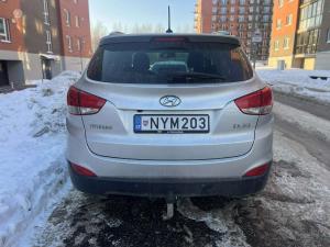 Grey Hyundai ix35 2011 in Vilnius, with an engine capacity of 2.00 L and mileage of 226 thousand km for 4650 €, photo 7 on AUTOMOTO.COM.LV