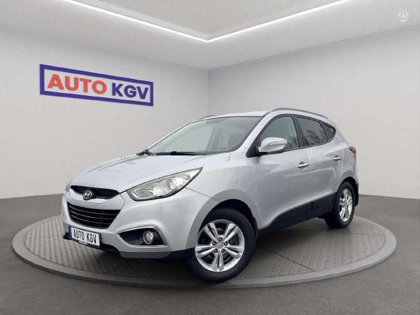 Grey Hyundai ix35 2011 in Vilnius, with an engine capacity of 2.00 L and mileage of 160 thousand km for 5999 €, photo 1 on AUTOMOTO.COM.LV