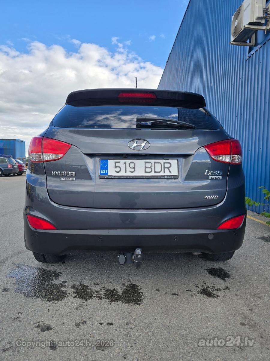 Pelēks Hyundai ix35 2011 Tallina, ar dzinēja tilpumu 2.00 L un nobraukumu 227 tūkst. km par 6200 €, foto 9 vietnē AUTOMOTO.COM.LV