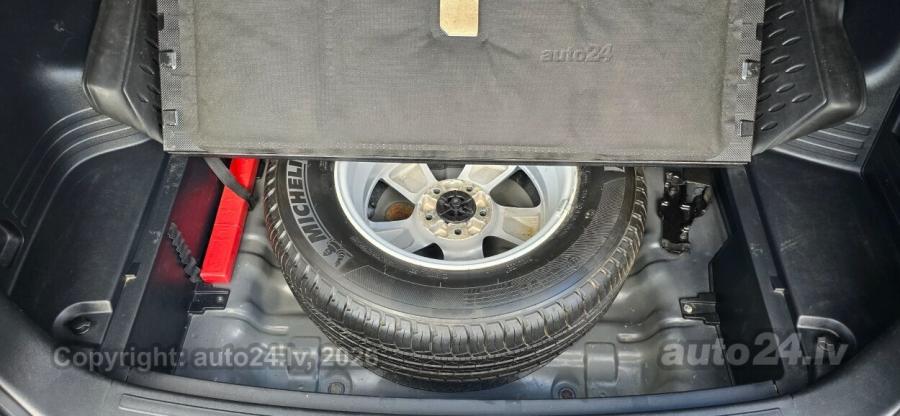 Pelēks Hyundai ix35 2011 Tallina, ar dzinēja tilpumu 2.00 L un nobraukumu 227 tūkst. km par 6200 €, foto 11 vietnē AUTOMOTO.COM.LV
