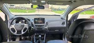 Pelēks Hyundai ix35 2011 Tallina, ar dzinēja tilpumu 2.00 L un nobraukumu 227 tūkst. km par 6200 €, foto 16 vietnē AUTOMOTO.COM.LV