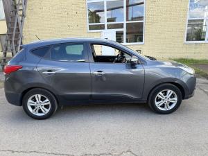 Pelēks Hyundai ix35 2011 Kauņa, ar dzinēja tilpumu 1.70 L un nobraukumu 246 tūkst. km par 4750 €, foto 9 vietnē AUTOMOTO.COM.LV