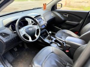 Pelēks Hyundai ix35 2011 Kauņa, ar dzinēja tilpumu 1.70 L un nobraukumu 246 tūkst. km par 4750 €, foto 14 vietnē AUTOMOTO.COM.LV