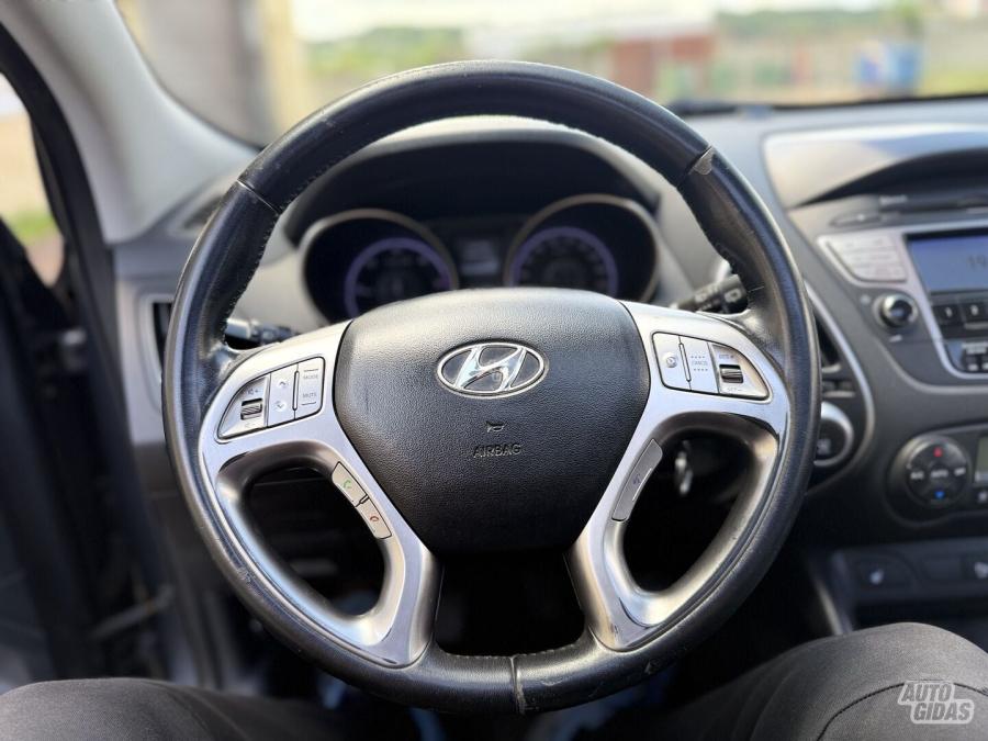 Pelēks Hyundai ix35 2011 Kauņa, ar dzinēja tilpumu 1.70 L un nobraukumu 246 tūkst. km par 4750 €, foto 17 vietnē AUTOMOTO.COM.LV