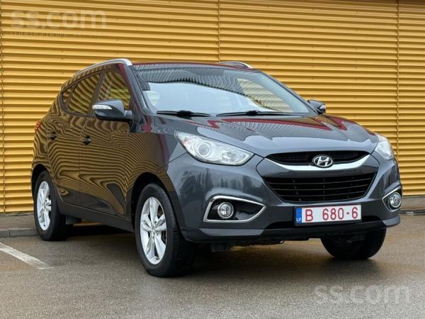 Pelēks Hyundai ix35 2011 Ogre, ar dzinēja tilpumu 2.00 L un nobraukumu 149 tūkst. km par 6997 €, foto 3 vietnē AUTOMOTO.COM.LV