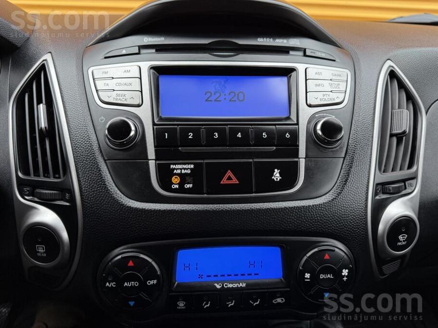 Grey Hyundai ix35 2011 in Ogre, with an engine capacity of 2.00 L and mileage of 149 thousand km for 6997 €, photo 23 on AUTOMOTO.COM.LV