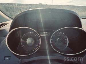 Pelēks Hyundai ix35 2011 Rīga, ar dzinēja tilpumu 2.00 L un nobraukumu 295 tūkst. km par 5500 €, foto 11 vietnē AUTOMOTO.COM.LV