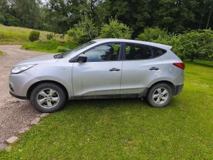 Pelēks Hyundai ix35 2011 Utena, ar dzinēja tilpumu 1.69 L un nobraukumu 291 tūkst. km par 5000 €, foto  vietnē AUTOMOTO.COM.LV