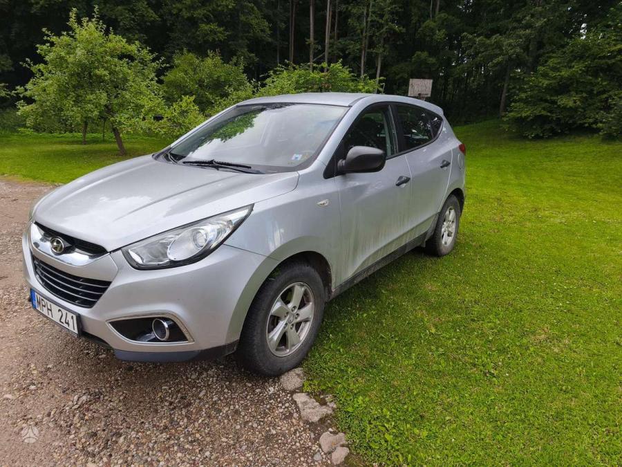 Pelēks Hyundai ix35 2011 Utena, ar dzinēja tilpumu 1.69 L un nobraukumu 291 tūkst. km par 5000 €, foto 8 vietnē AUTOMOTO.COM.LV