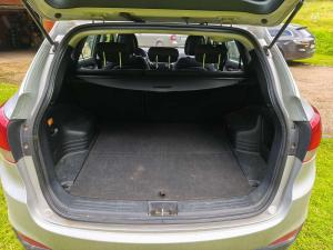 Pelēks Hyundai ix35 2011 Utena, ar dzinēja tilpumu 1.69 L un nobraukumu 291 tūkst. km par 5000 €, foto 12 vietnē AUTOMOTO.COM.LV